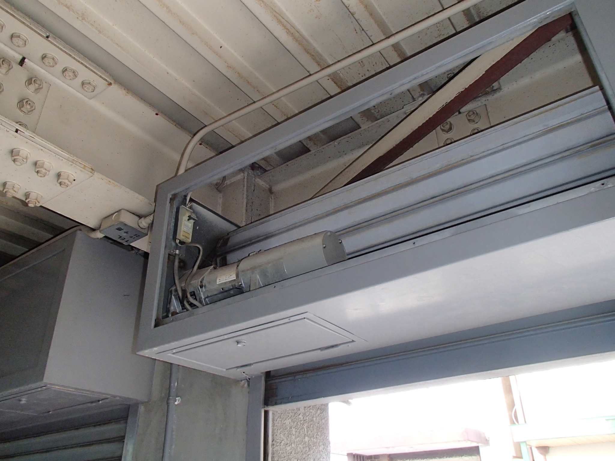 RAX-330の修理工事@大阪府高槻市01 三和シャッター | Shutter-Direct.com