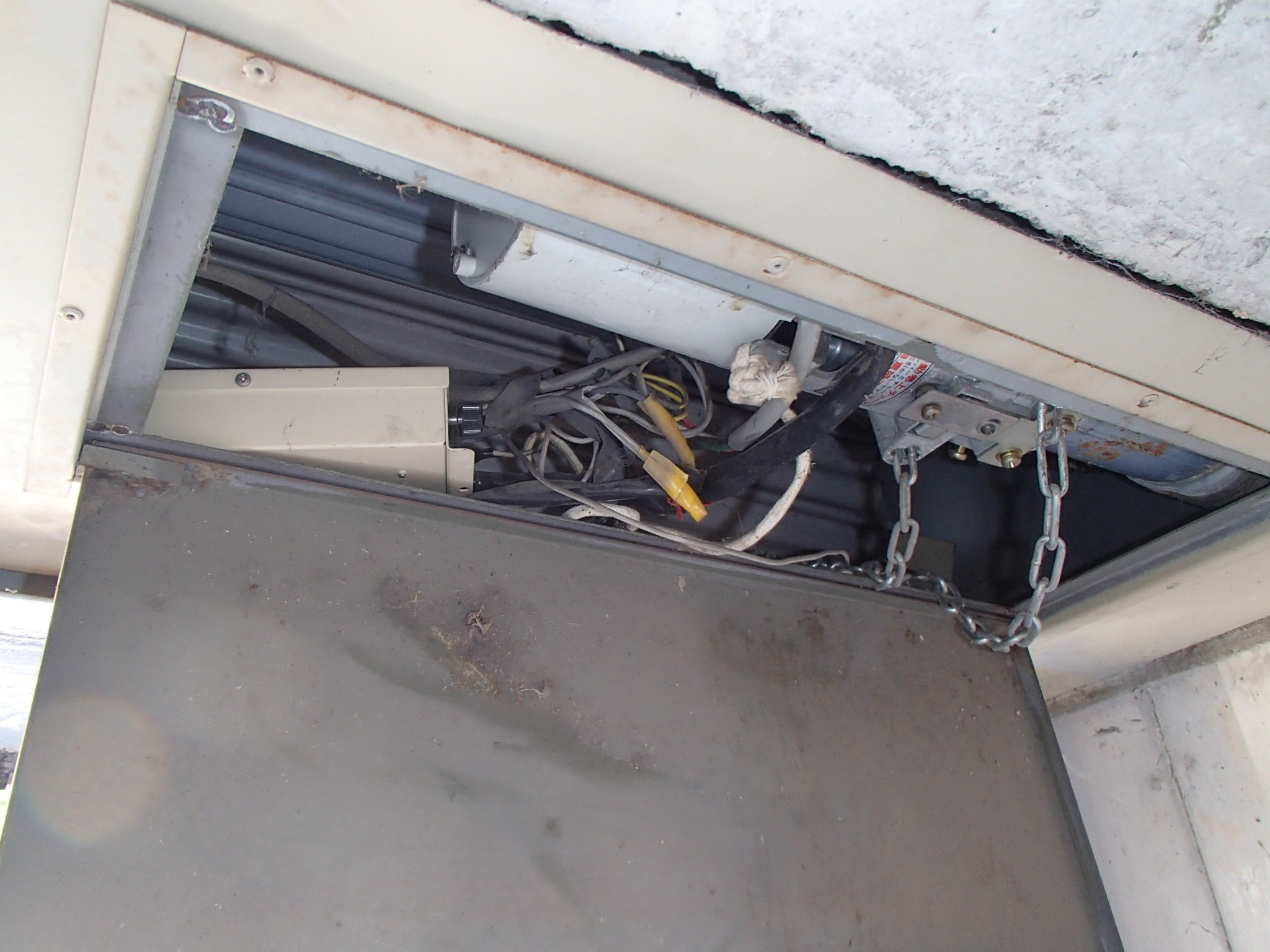 シャッターのリモコン修理@京都府木津川市、新生精機 SESAMEと交換 | Shutter-Direct.com