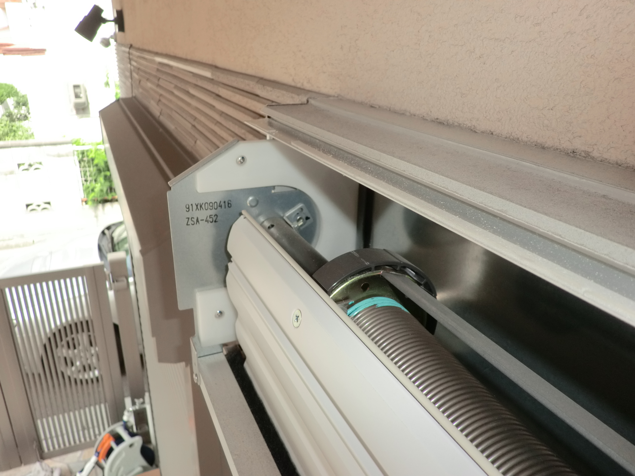 窓シャッター電動化@大阪市 | Shutter-Direct.com