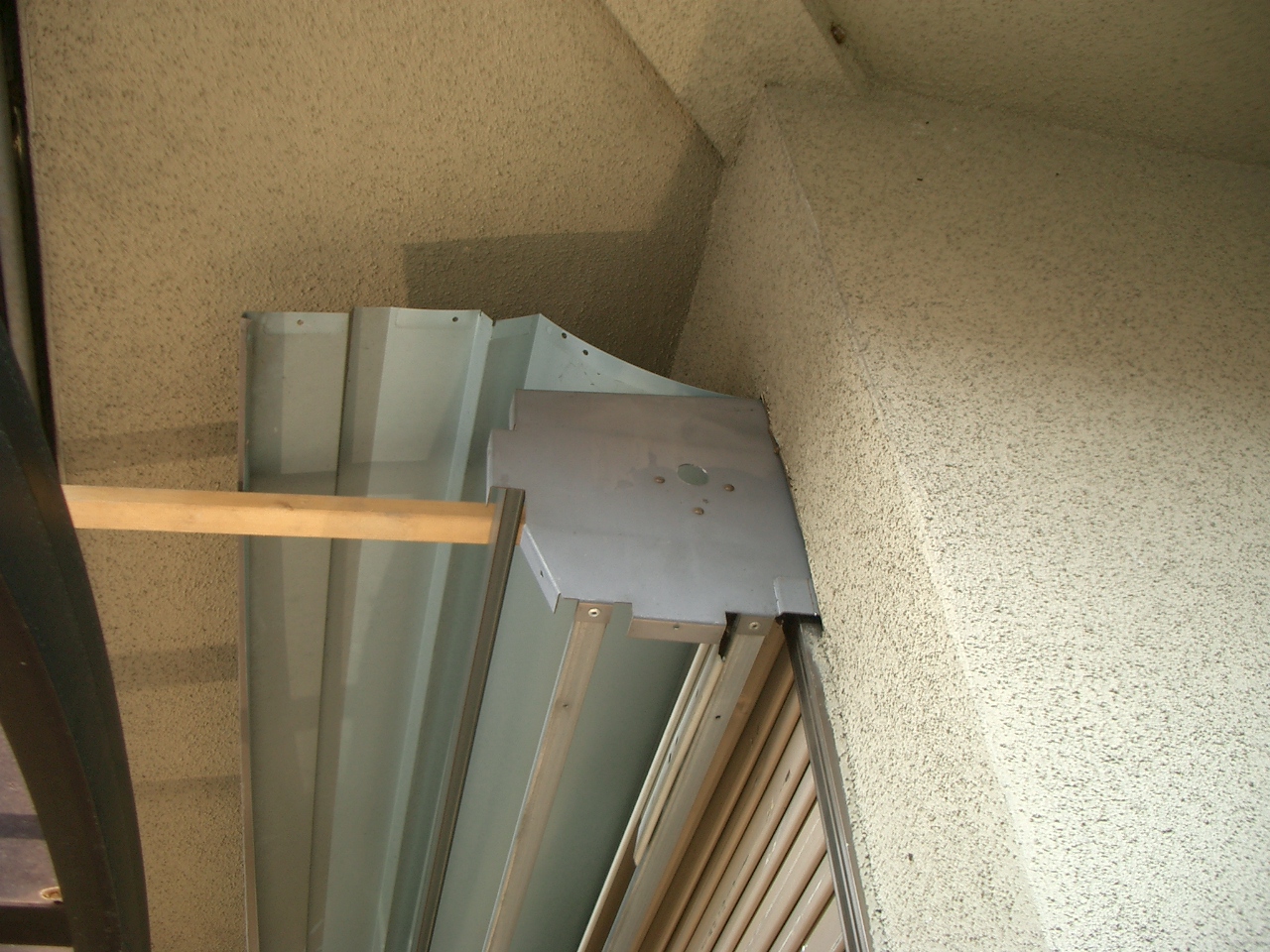 窓シャッター電動化@橿原市01 | Shutter-Direct.com