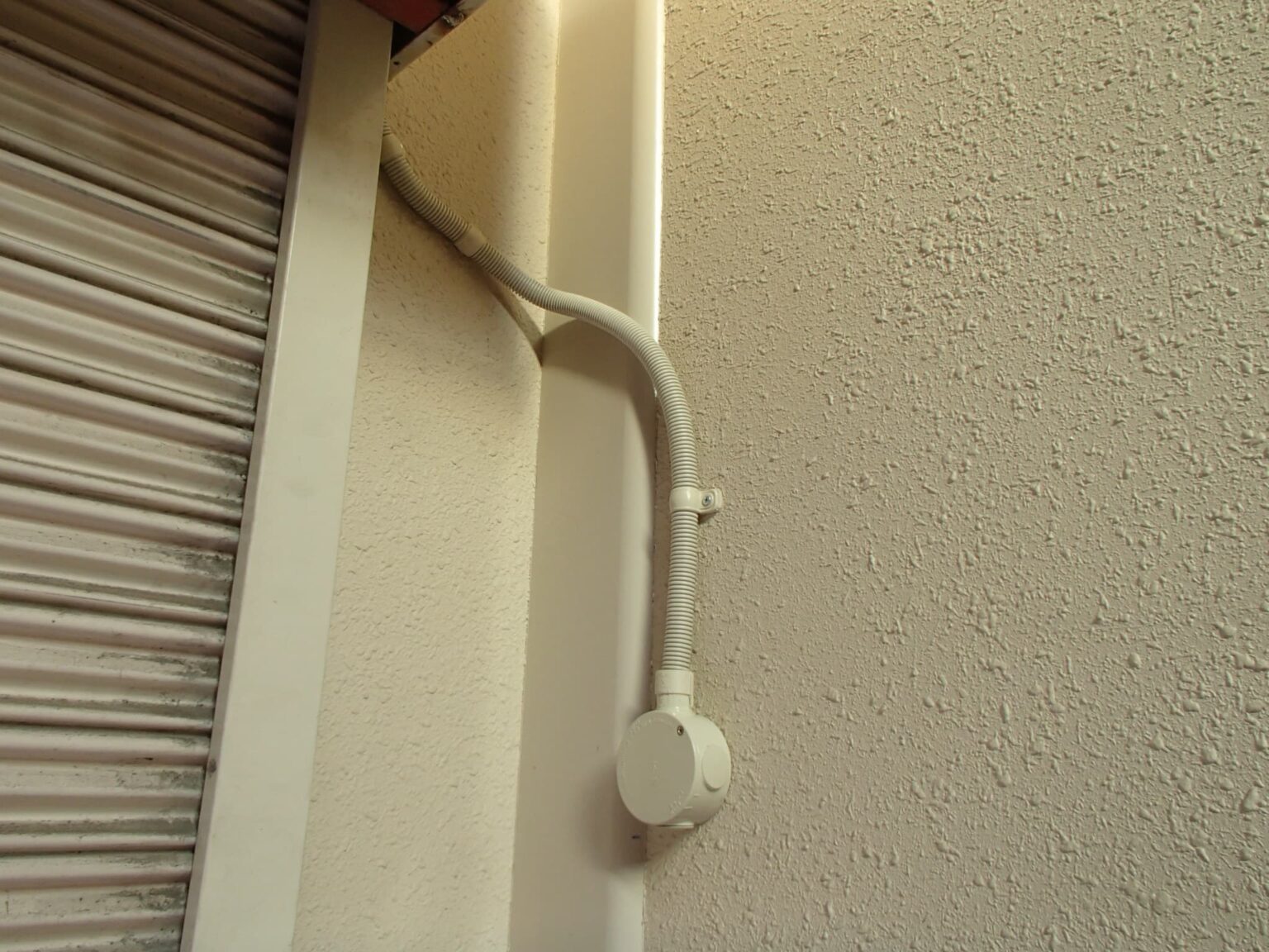 シャッターのリモコン修理@松原市 ハーモニーHR3XGに併設 | Shutter-Direct.com