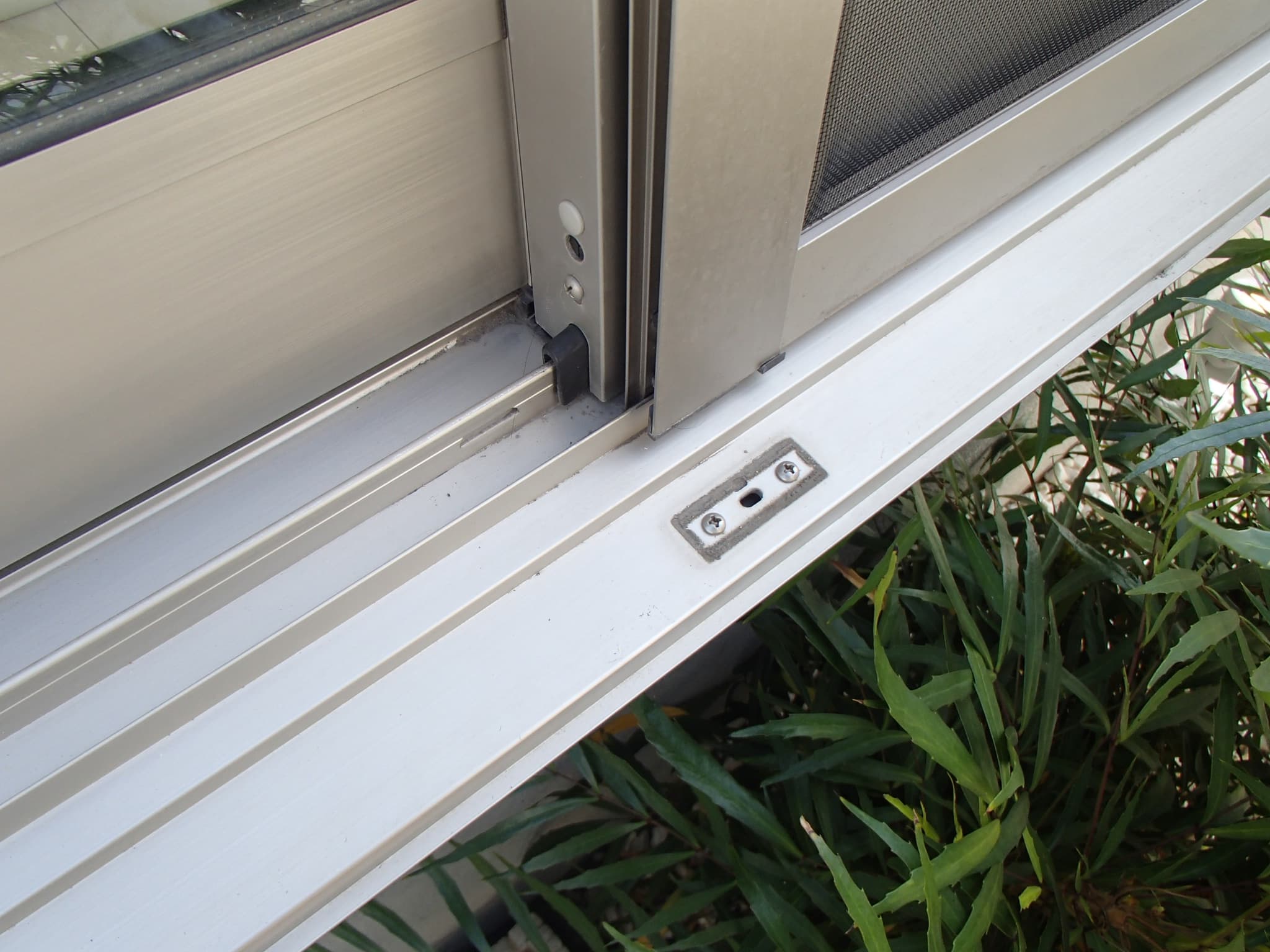 窓シャッター電動化@松原市 | Shutter-Direct.com