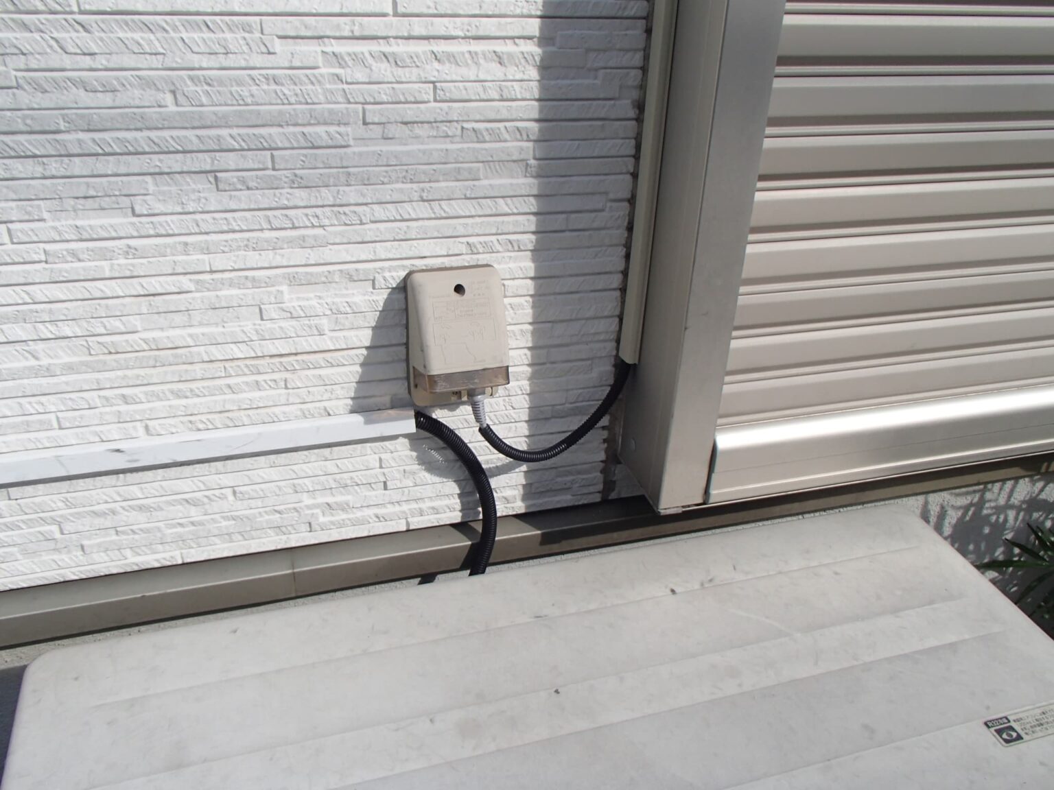 窓シャッター電動化@松原市 | Shutter-Direct.com