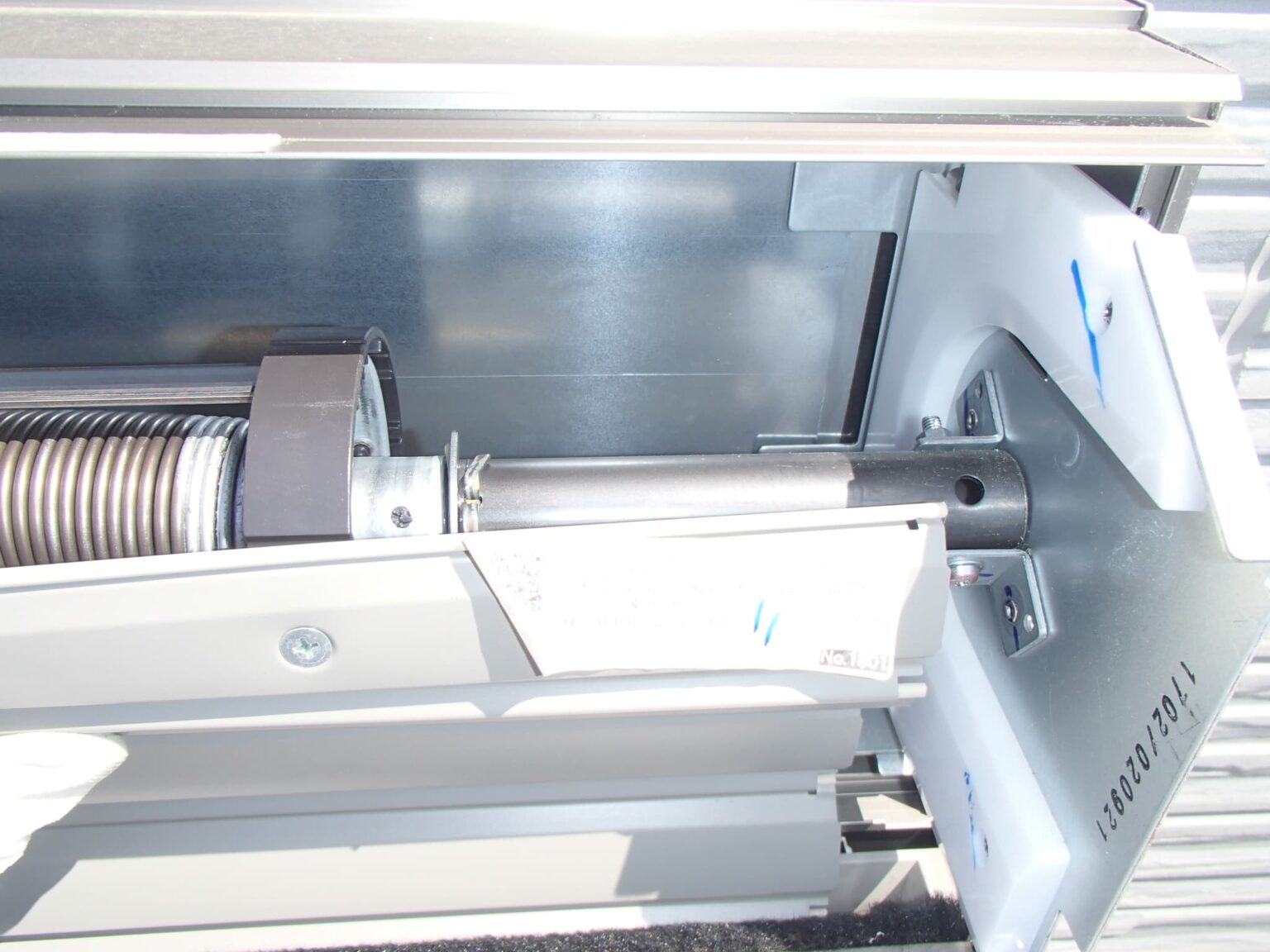 LIXIL窓シャッターを電動化@島本町 | Shutter-Direct.com